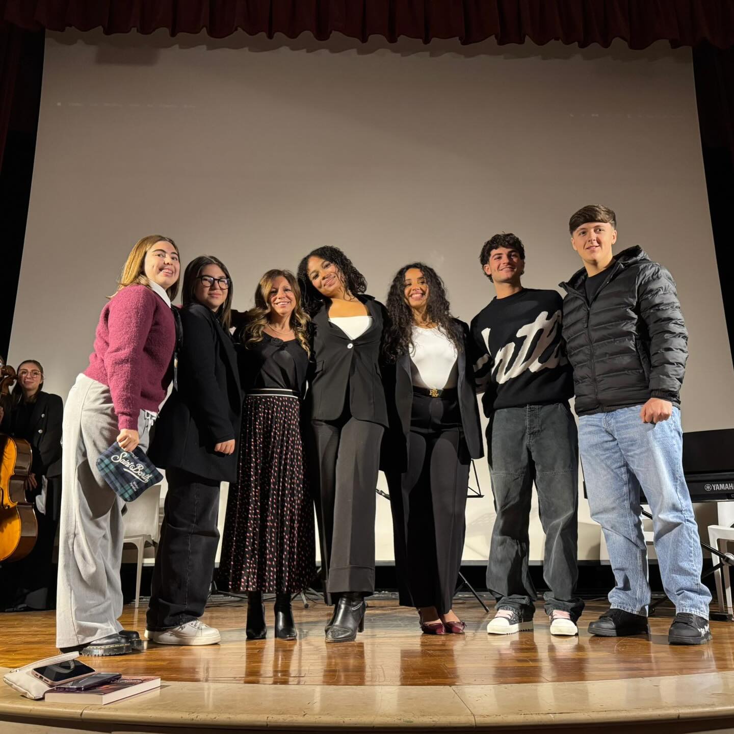 Gli studenti di Comiso protagonisti al Teatro Naselli per riflettere ...